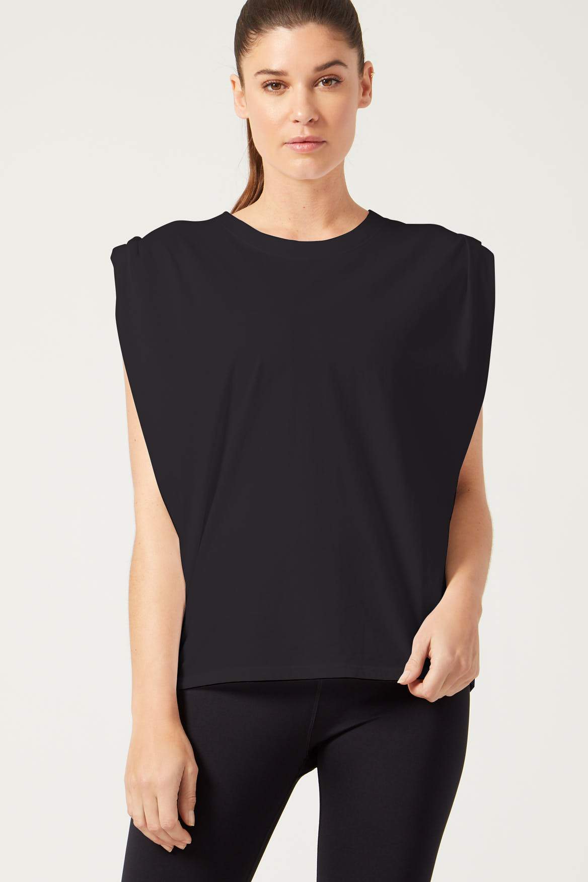 Fiona Muscle Tee Black – Wear It To Heart